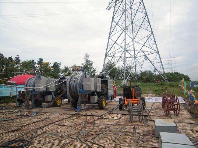 Electric Power Transmission Lines Stringing Equipment for High voltage ...